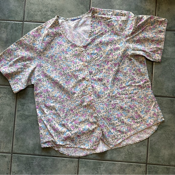Crest | Tops | Vtg 8s Crest Cottagecore Floral Button Front Scrub Top ...